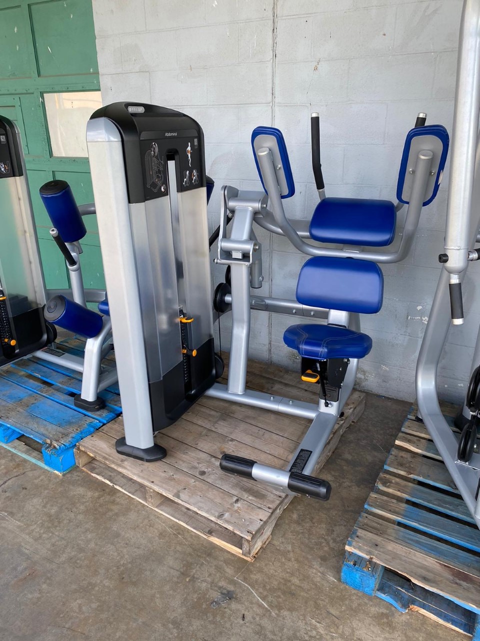 Buy Precor Discovery 13 Unit Total Body Strength Circuit - Newest ...