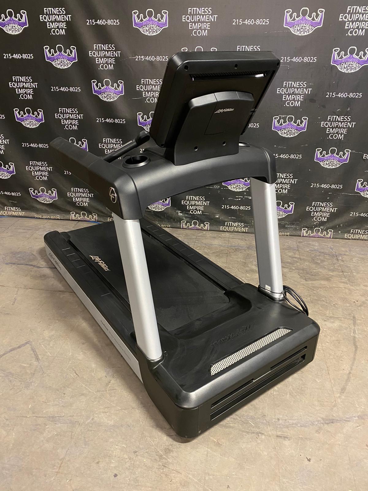 Buy Life Fitness Integrity Series Treadmills w/Discover SE3HD Consoles ...