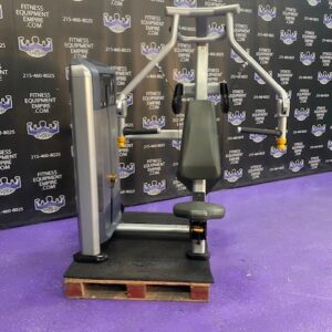 Buy Precor Discovery Converging Chest Press w/Adjustable Handles ...