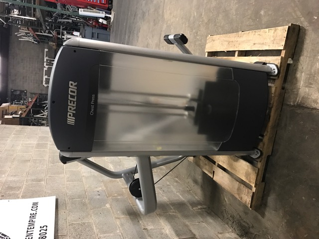 Buy Precor Discovery Seated Chest Press w/Spotter - Current & Latest ...