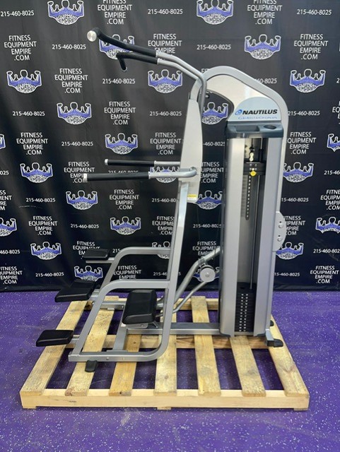 Buy Nautilus Nitro Plus Gravitron Assisted Dip & Pull-up Machine Online ...