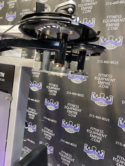 Buy Hammer Strength Select Pec Fly & Rear Delt w/300 lb. Stack Online ...