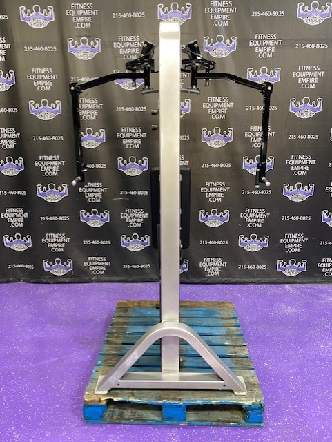 Buy Hammer Strength Select Pec Fly & Rear Delt w/300 lb. Stack Online ...