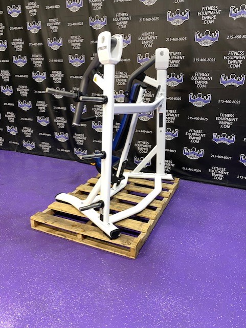 Buy Precor Discovery Plate Loaded Incline Chest Press - Available w/Blk ...