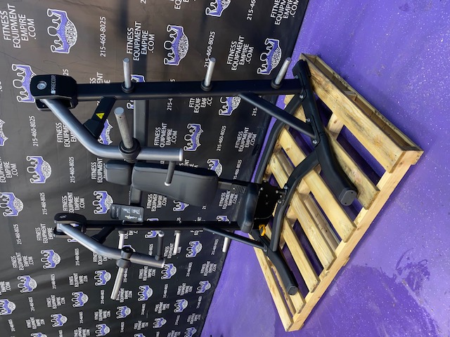 Buy Precor Discovery Plate Loaded Incline Chest Press Online | Fitness ...