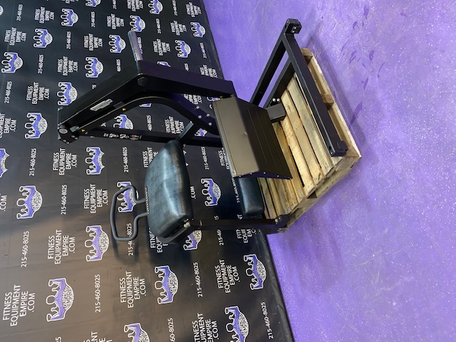 Buy Technogym PURE Glute Kickback - Plate Loaded Online | Fitness ...