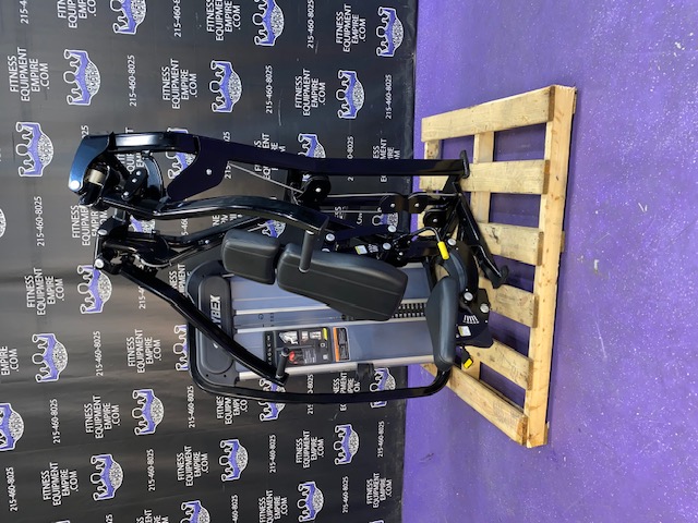 Buy Cybex Eagle NX Bilateral Chest Press w / 300 Lb Stack - DEMO Online ...