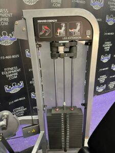 Buy Hammer Strength Select Leg Extension w / 305 Lb Stack - Latest ...