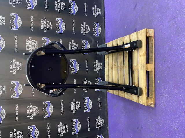 Buy Life Fitness Signature Series Bosu Leg Raise Online | Fitness ...